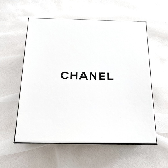 CHANEL | Makeup | Chanel Gift Box | Poshmark